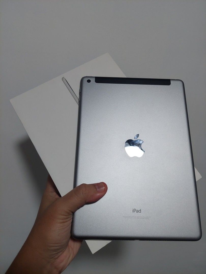 5th gen Ipad 128gb wifi and cellular, Mobile Phones & Gadgets, Tablets ...
