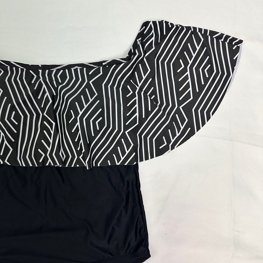 [LARGE] Aztec Print Off-Shoulder Swimsuit Conservative Swimwear, Women ...