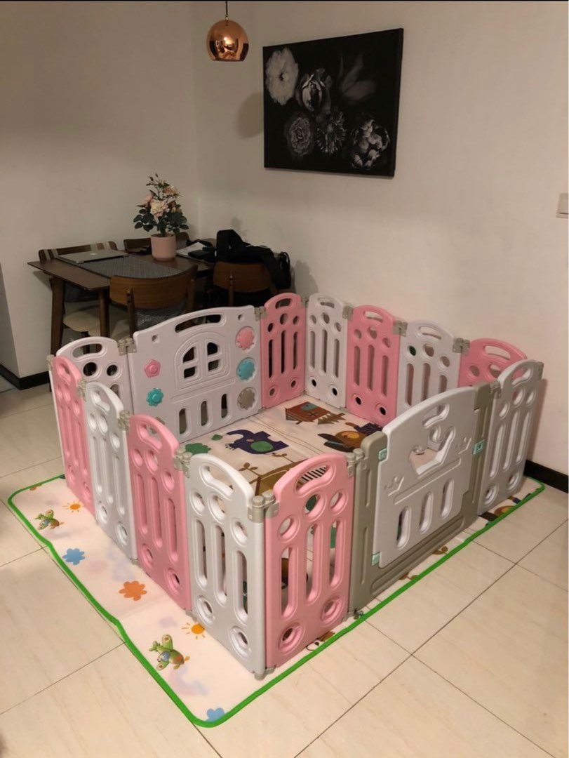 Baby fence, Babies & Kids, Baby Nursery & Kids Furniture, Safety Gates ...