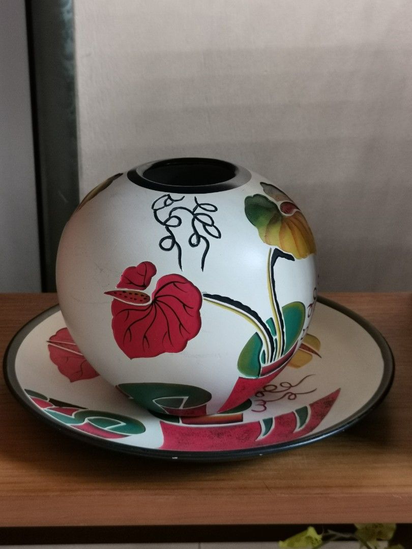 Beautiful flower pots, Furniture & Home Living, Gardening, Pots ...