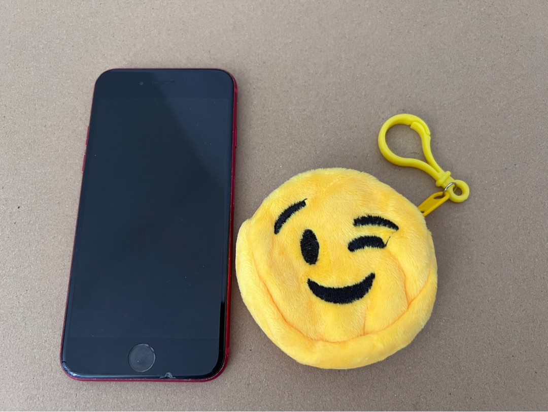 BN emoji emoticon smiley coin purse pouch, Women's Fashion, Bags ...