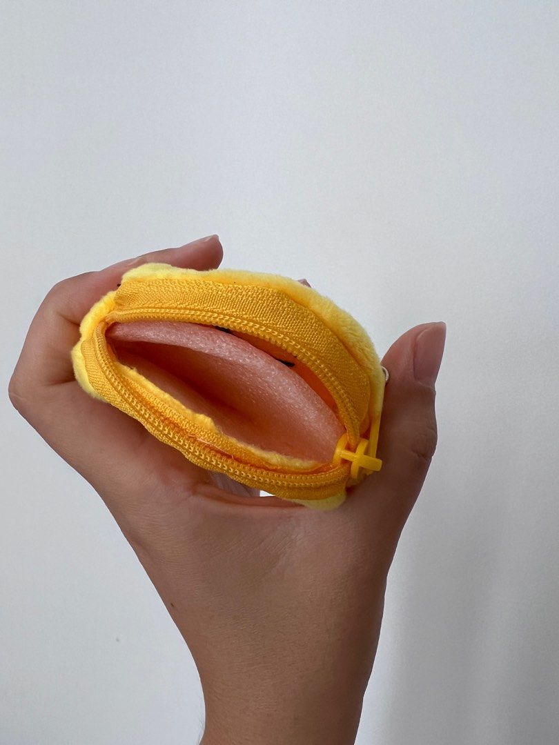 BN emoji emoticon smiley coin purse pouch, Women's Fashion, Bags ...