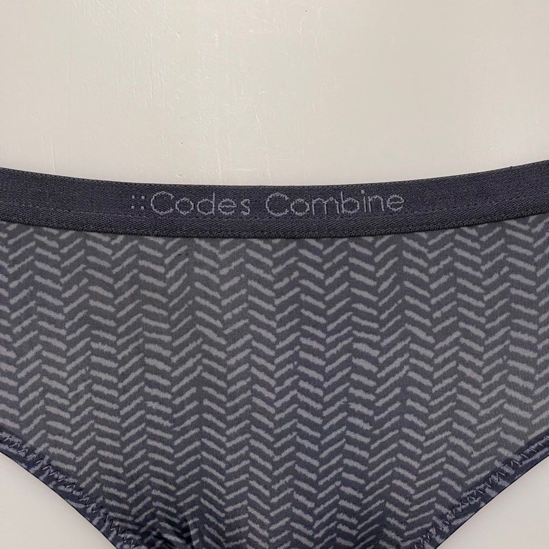 Codes Combine, Fesyen Wanita, Pakaian Wanita, Lainnya di Carousell