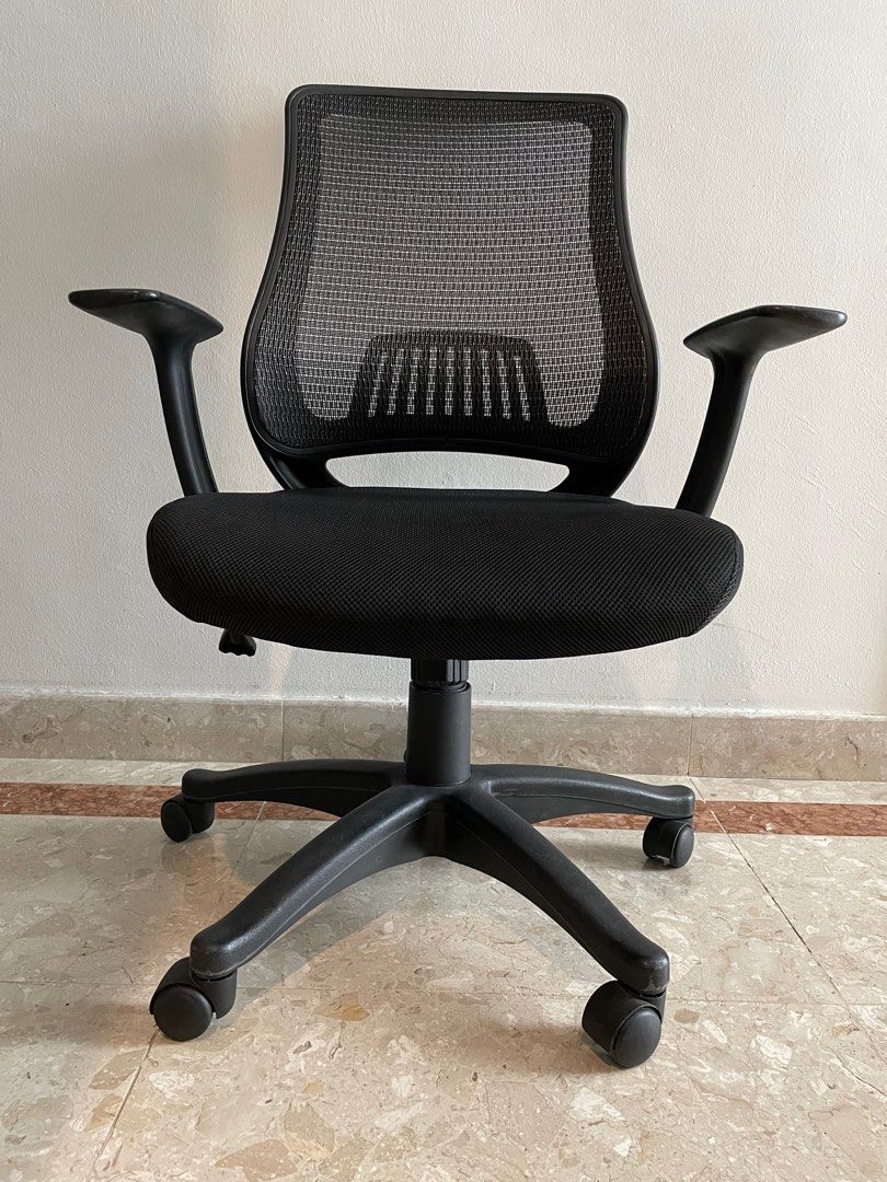Computer Chair, Furniture & Home Living, Furniture, Chairs on Carousell