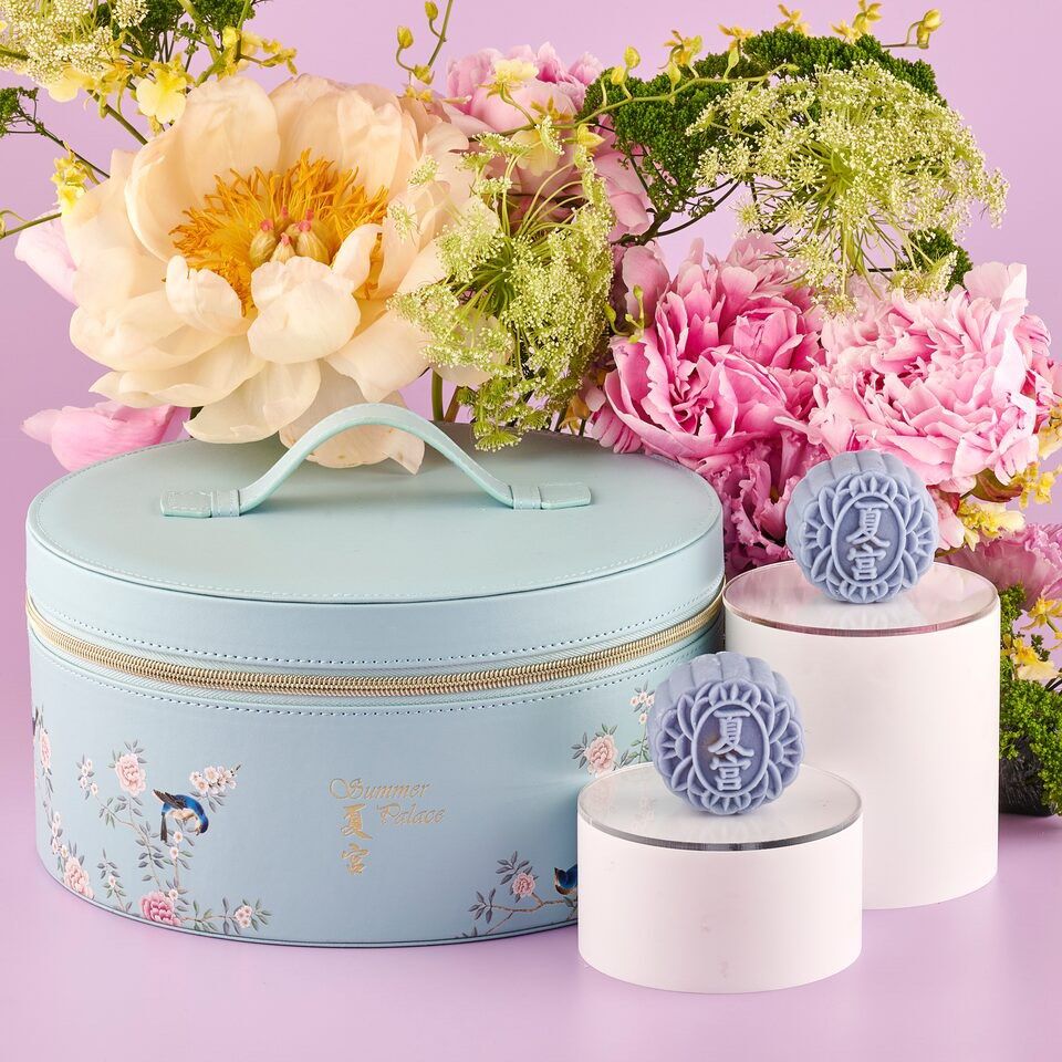 Conrad Singapore Orchard Mooncake Box, Women's Fashion, Jewelry ...