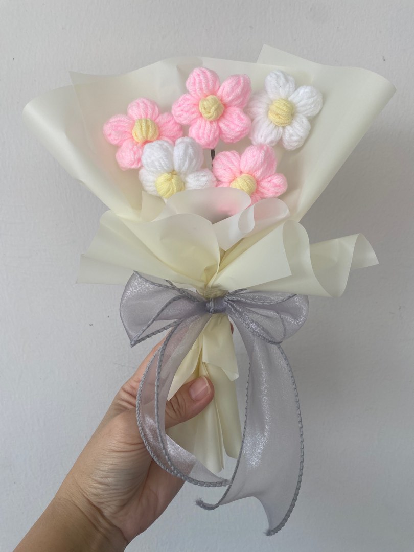 Crochet Puff Flowers bouquet, Hobbies & Toys, Stationery & Craft ...