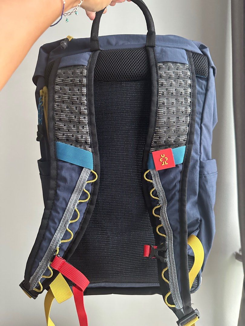 Crumpler Beaten Track 20L Backpack - Night Sky, Men's Fashion, Bags ...