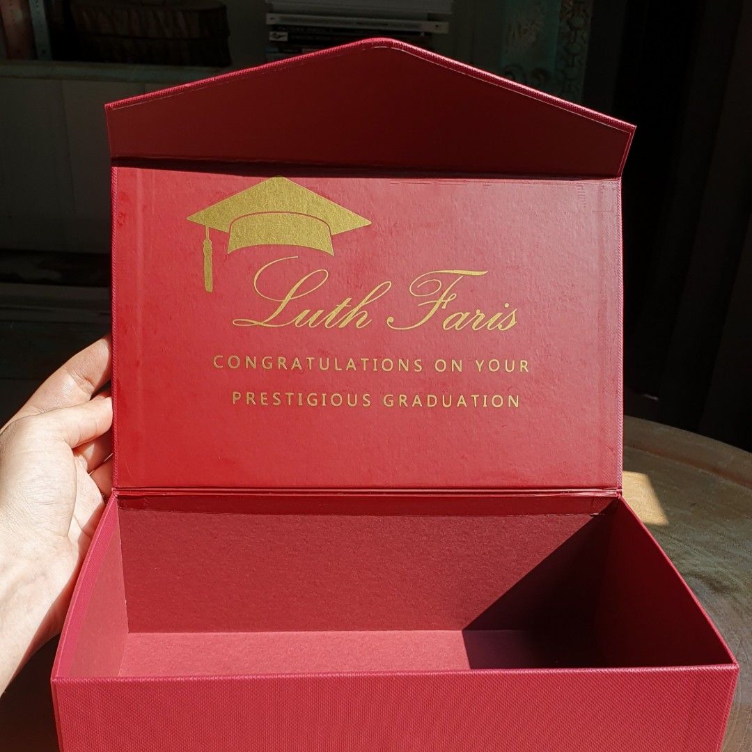 Custom Graduation Box Graduation gift box custom giftbox Bridesmaids ...