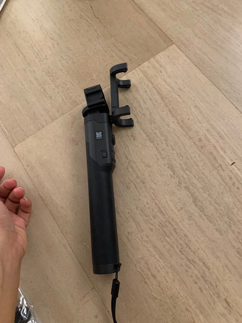 DJI Osmo Pocket, dji gimbal, Photography, Cameras on Carousell