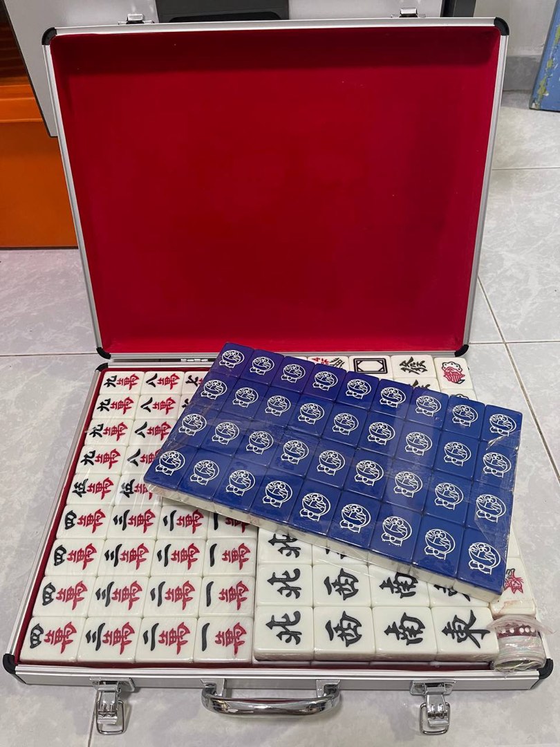 Doraemon Mahjong Set, Hobbies & Toys, Toys & Games on Carousell