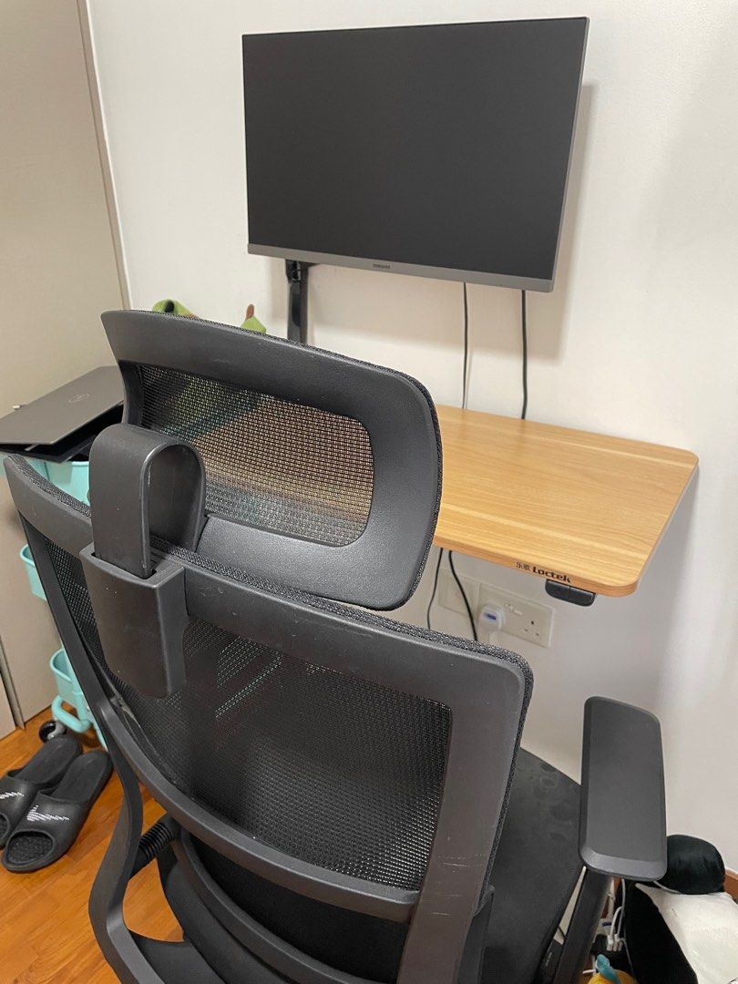 Electrical height adjustable table + chair + monitor, Computers & Tech ...
