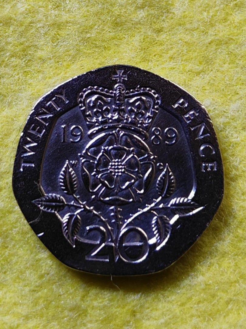 Elizabeth II Coin 1989, Hobbies & Toys, Memorabilia & Collectibles ...