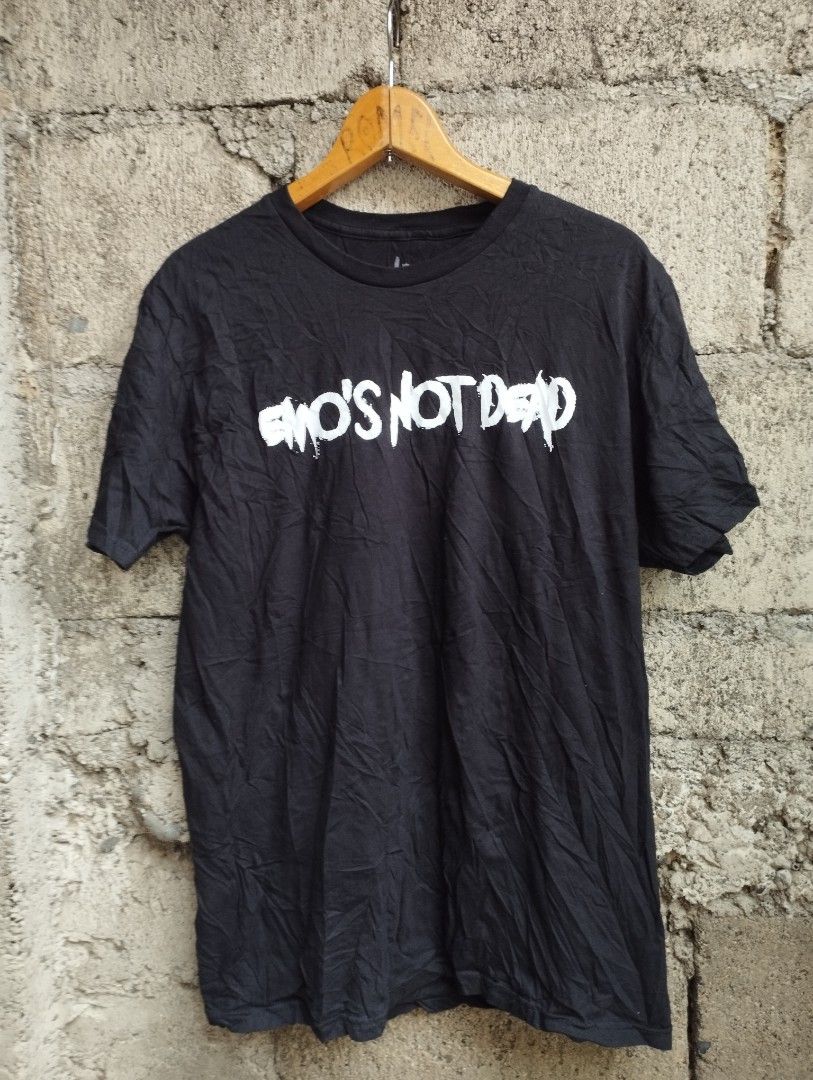 Emo's Not Dead T Shirt Size Large 21.5x29 Exelent Condition No issues ...