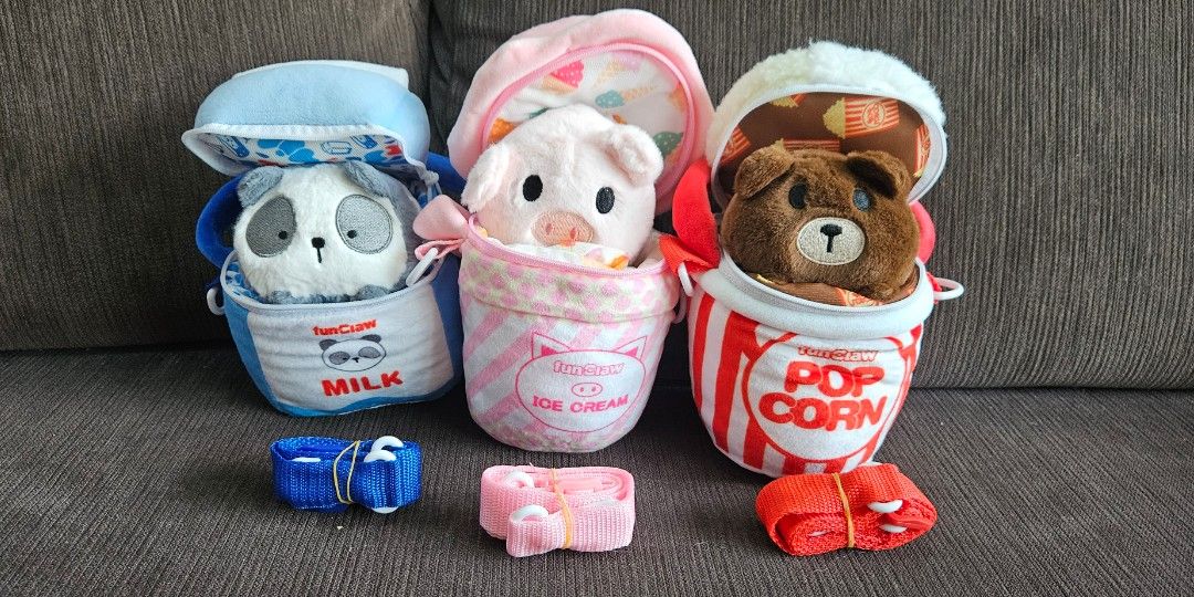 Funclaw pushie bag, Hobbies & Toys, Toys & Games on Carousell