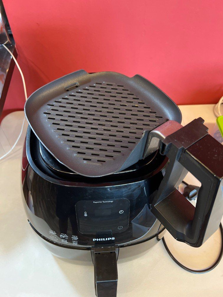 Giving Away Philips AirFryer HD9240, TV & Home Appliances, Kitchen ...