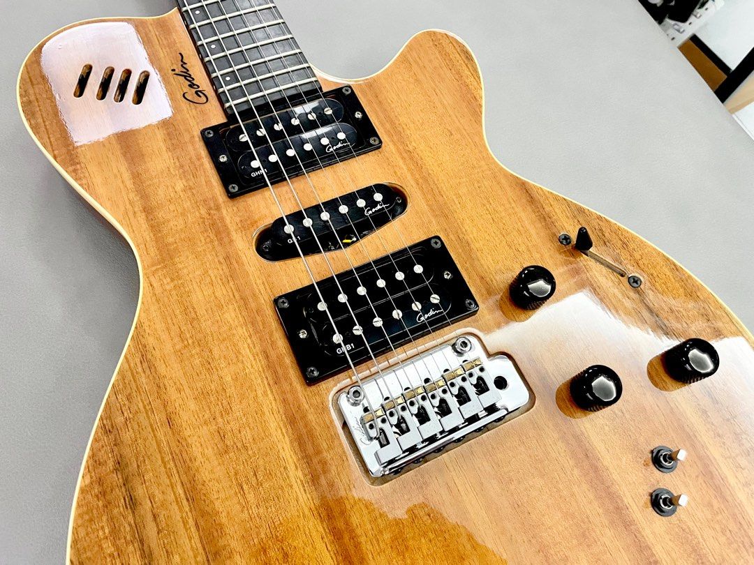 Godin xtSA KOA Multi-Voice Electric/Acoustic/MIDI Synth Guitar, Natural, Hobbies & Toys, Music ...