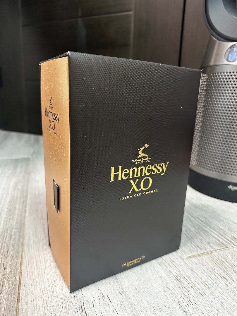 Hennessy XO extra old cognac 700ml, 嘢食 & 嘢飲, 酒精飲料 - Carousell