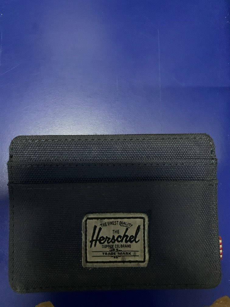 Herschel card holder, Men's Fashion, Watches & Accessories, Wallets & Card Holders on Carousell