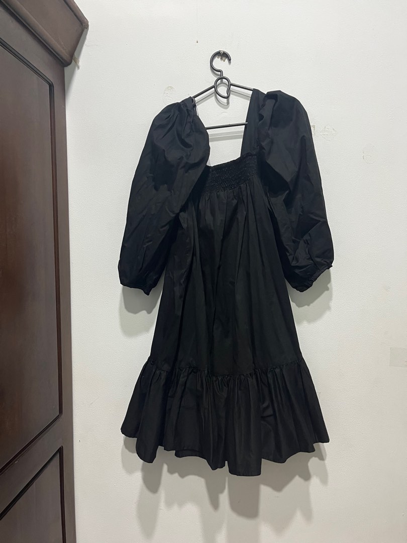 Hnm dress, Fesyen Wanita, Pakaian Wanita, Gaun & Rok di Carousell