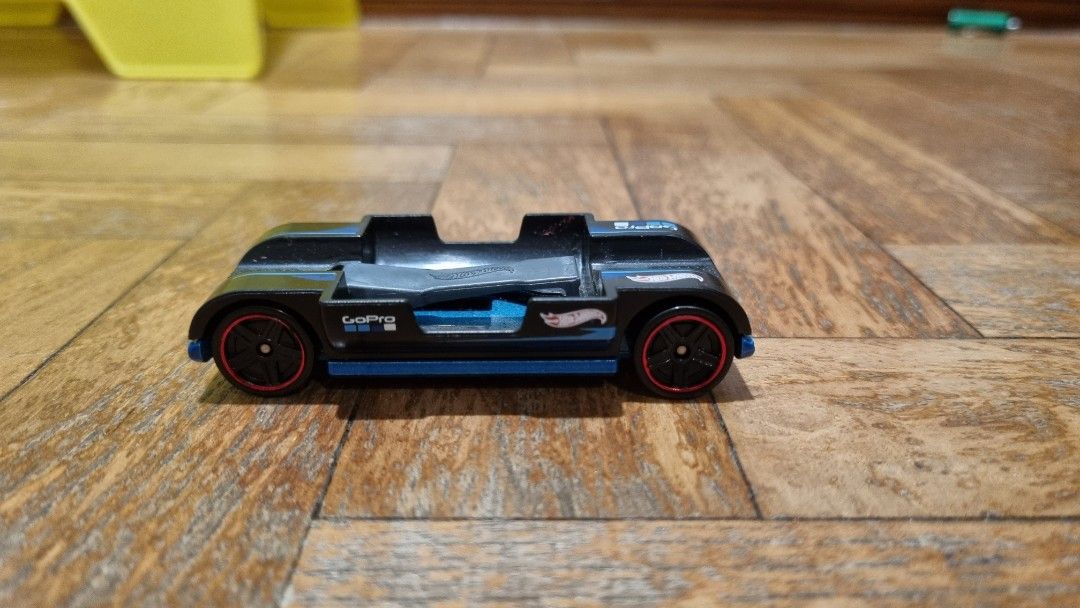 Hot Wheels Zoom In, Hobbies & Toys, Toys & Games on Carousell