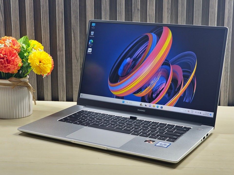 Huawei Matebook BOHK-WAX9X D15 AMD ryzen 5 3500U, 8Gb Ram 256Gb NVMe ...