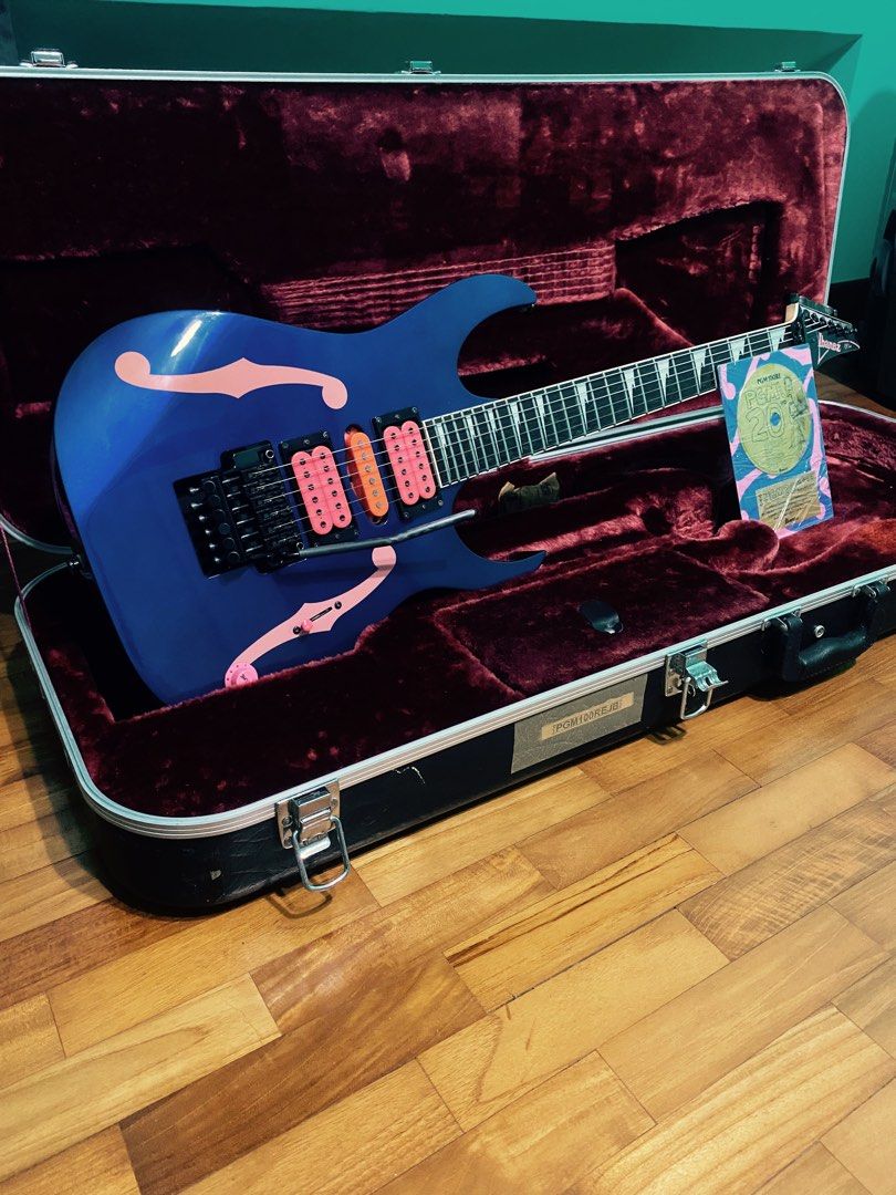 Ibanez Paul Gilbert Re-issue PGM100RE (Jewel Blue), Hobbies & Toys ...