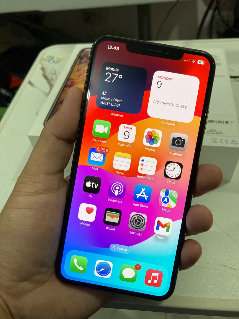 Iphone Xs Max 256gb Gold Factory Unlocked from Globe With Receipt ...