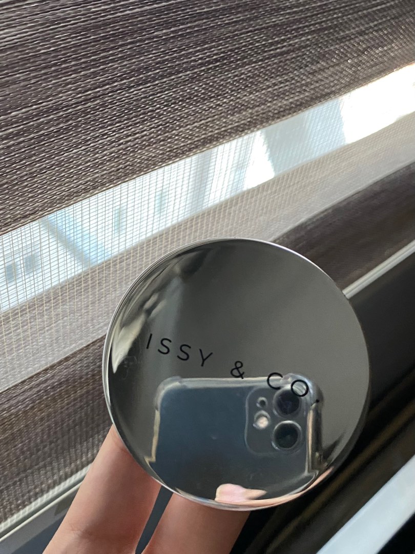 Issy Creme Cheek Bronzer with FREE powder sponge, Beauty & Personal ...