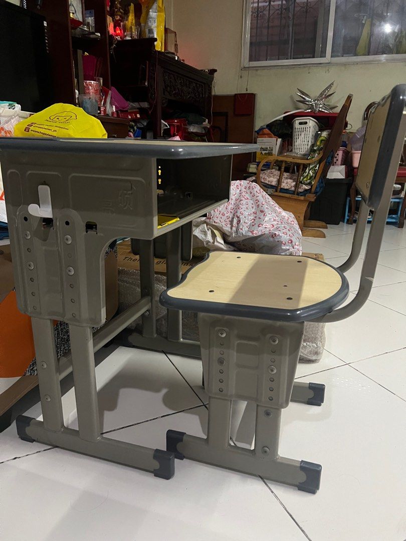 Kids study table preloved, Babies & Kids, Baby Nursery & Kids Furniture ...