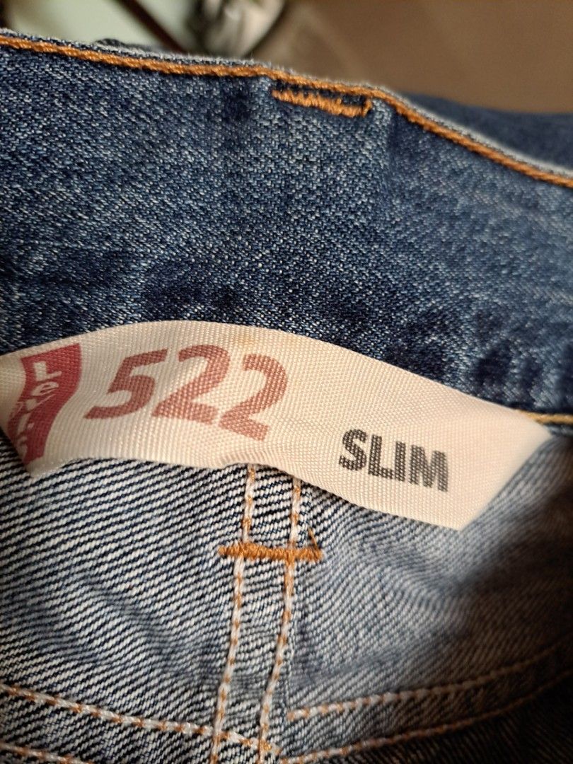 Levis 522, Men's Fashion, Bottoms, Jeans on Carousell
