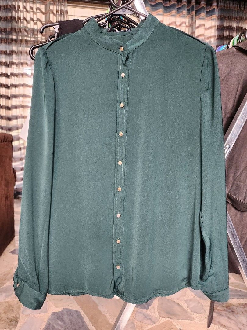 Mango Emerald Green Gold Button Top, Women's Fashion, Tops, Longsleeves ...
