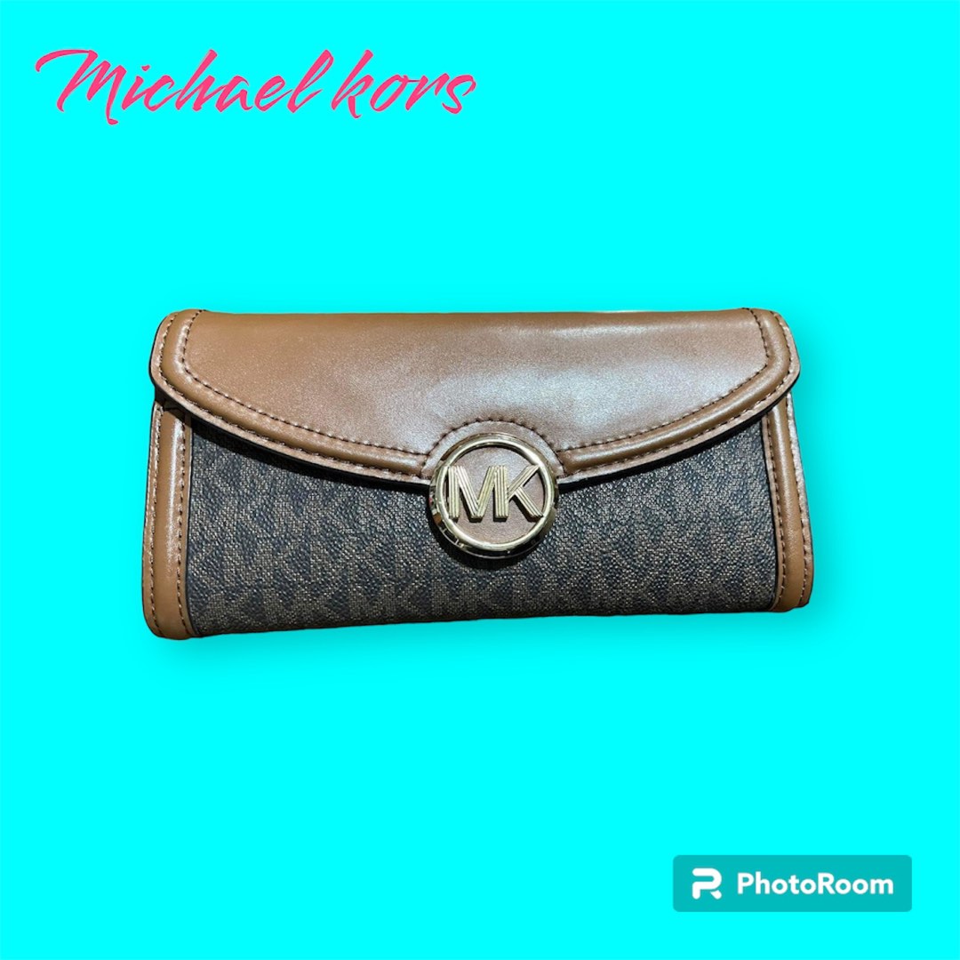 Michael kors MK brand new wallet, Luxury, Bags & Wallets on Carousell