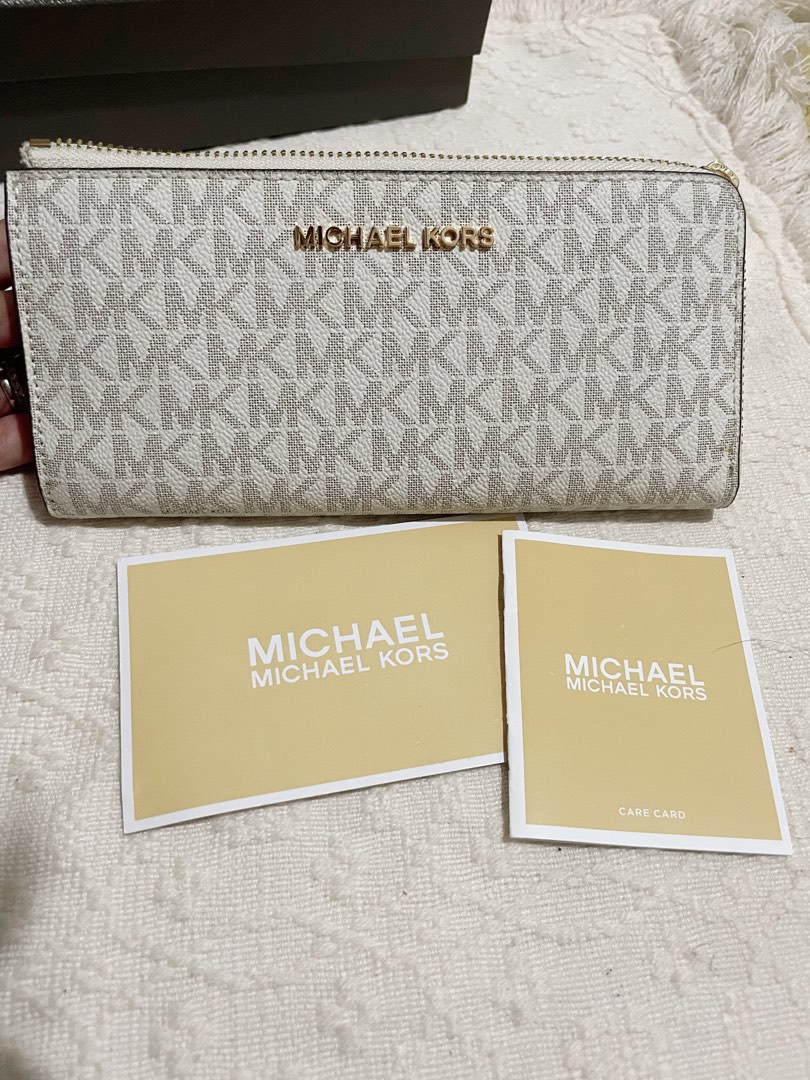 Michael Kors Wallet, Women's Fashion, Bags & Wallets, Wallets & Card ...