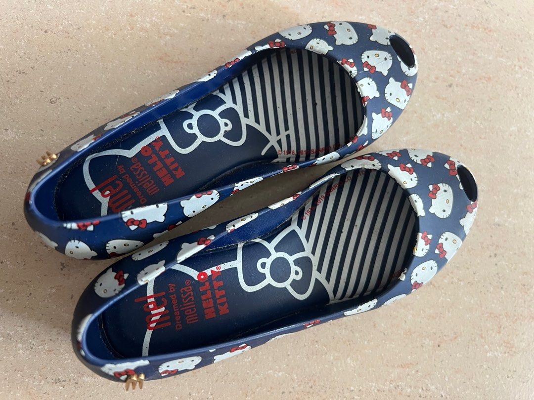 Mini Mel HELLO KITTY, Babies & Kids, Babies & Kids Fashion on Carousell