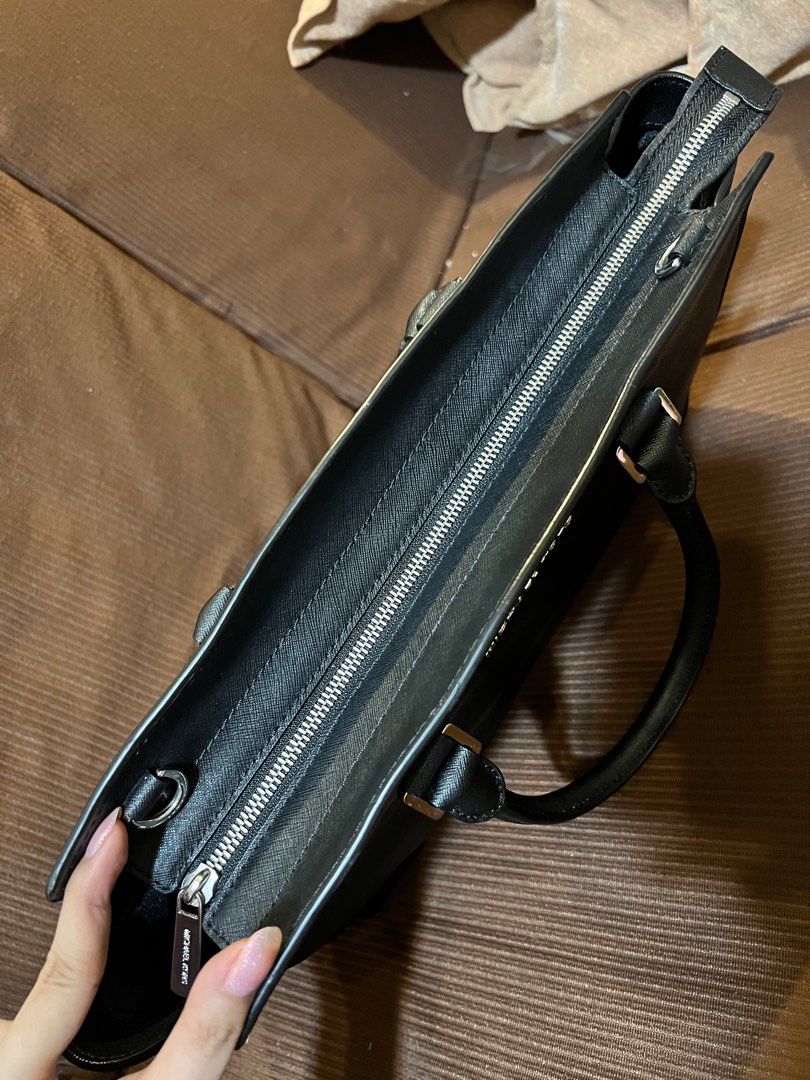 MK Michael Kors Selma Black, Women's Fashion, Bags & Wallets, Shoulder ...