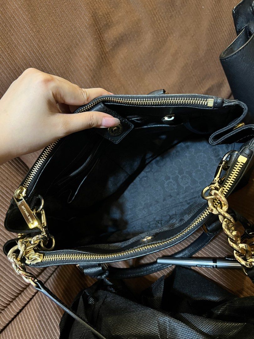 MK Michael Kors Two Way, Women's Fashion, Bags & Wallets, Shoulder Bags ...