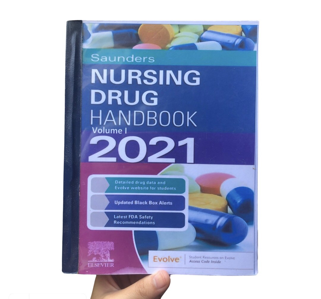 Nursing Drug Handbook, Hobbies & Toys, Books & Magazines, Textbooks on Carousell
