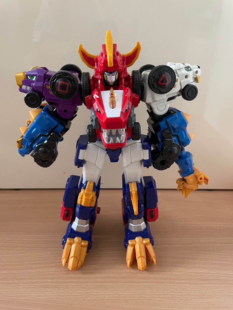 Original Dinocore toy, Hobbies & Toys, Toys & Games on Carousell