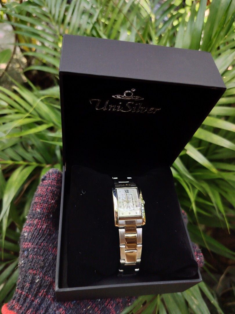 Original UniSilver watch women, Women's Fashion, Watches & Accessories ...