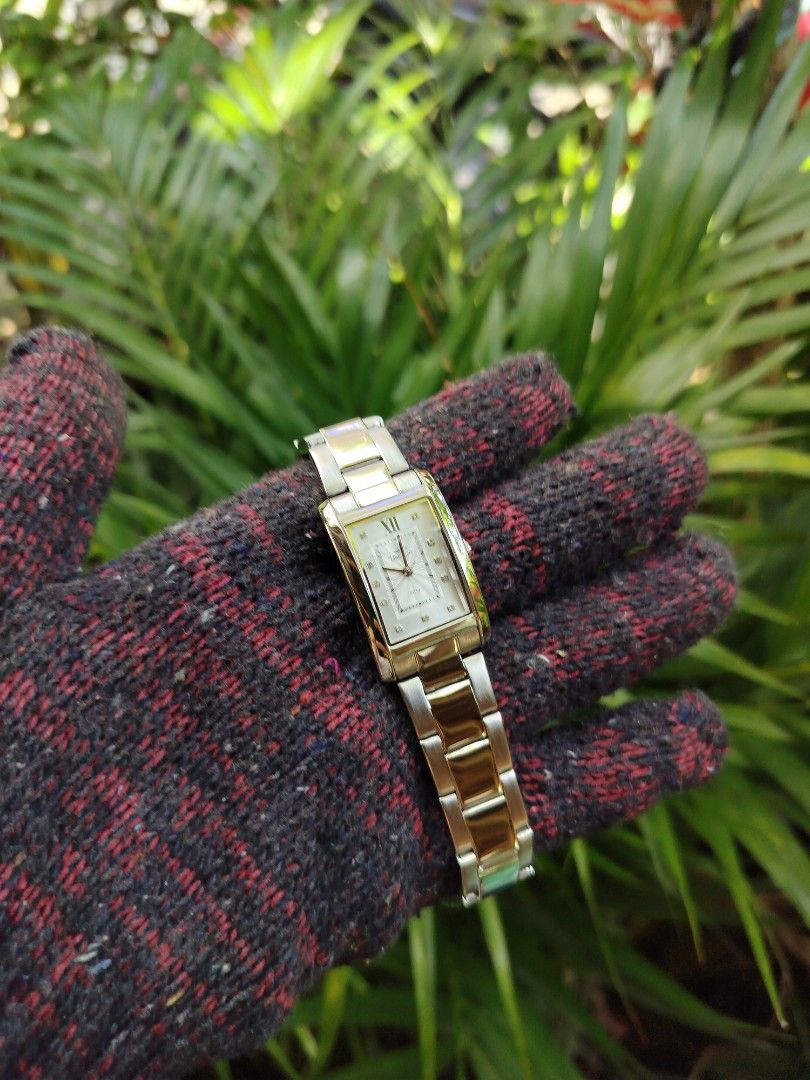 Original UniSilver watch women, Women's Fashion, Watches & Accessories ...