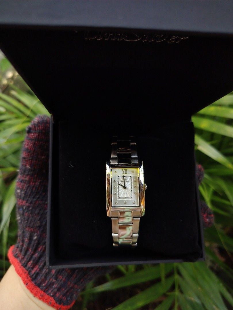 Original UniSilver watch women, Women's Fashion, Watches & Accessories ...