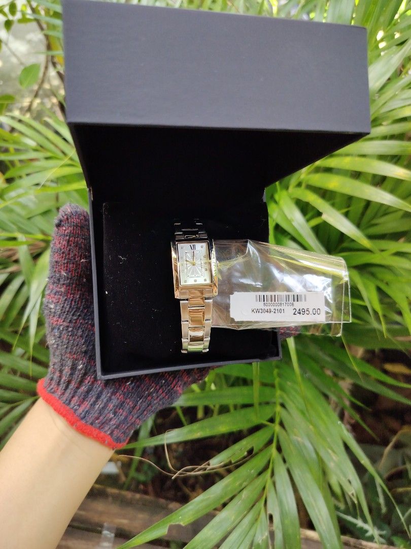 Original UniSilver watch women, Women's Fashion, Watches & Accessories ...