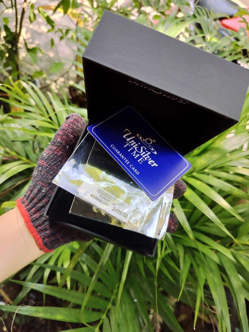 Original UniSilver watch women, Women's Fashion, Watches & Accessories ...