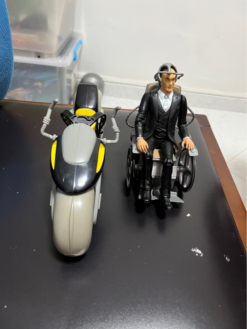 Professor X ,superman bike , marvel figure 9 inches, Hobbies & Toys ...