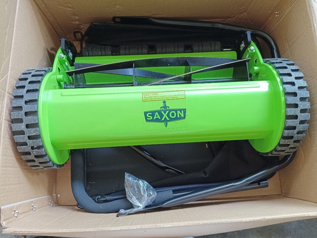 Saxon 40cm Push Cylinder Hand Lawn Mower, Furniture & Home Living ...