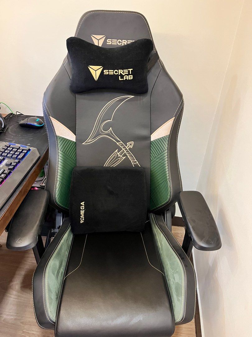 Secretlab Gaming Chair Titan 2020 Akali edition League of Legends ...