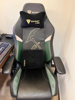 Secretlab Gaming Chair Titan 2020 Akali edition League of Legends ...