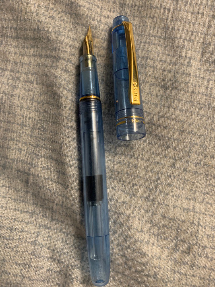 See through Blue classic fountain pen, 興趣及遊戲, 手作＆自家設計, 其他 - Carousell