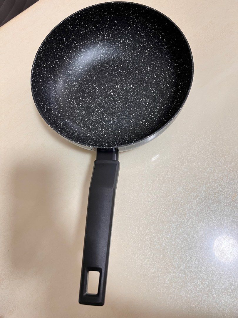 Shogun Zen marble wok 24cm, Furniture & Home Living, Kitchenware ...