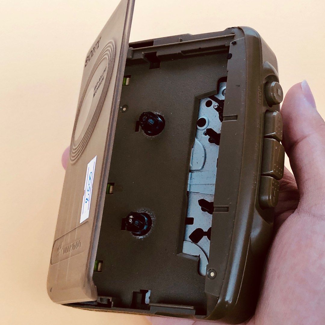 Sony Walkman FM-AM radio tuner and Cassette player WM-FX-277, Audio ...